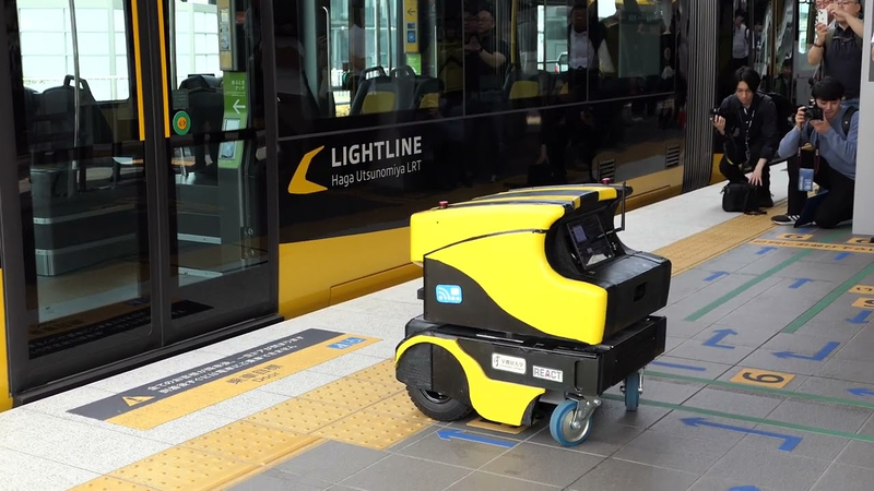 Robots that can ride light rail transit for delivery in Japan - Newsforkidz