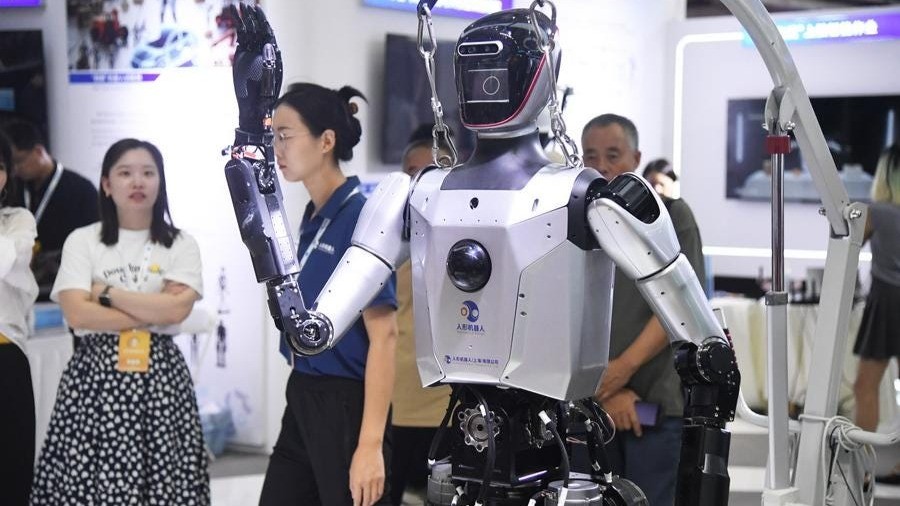 China's first full-sized humanoid robot - Newsforkidz